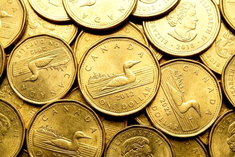 Minimum wage increases in Canada in 2026: what changes on April 1 and ...
